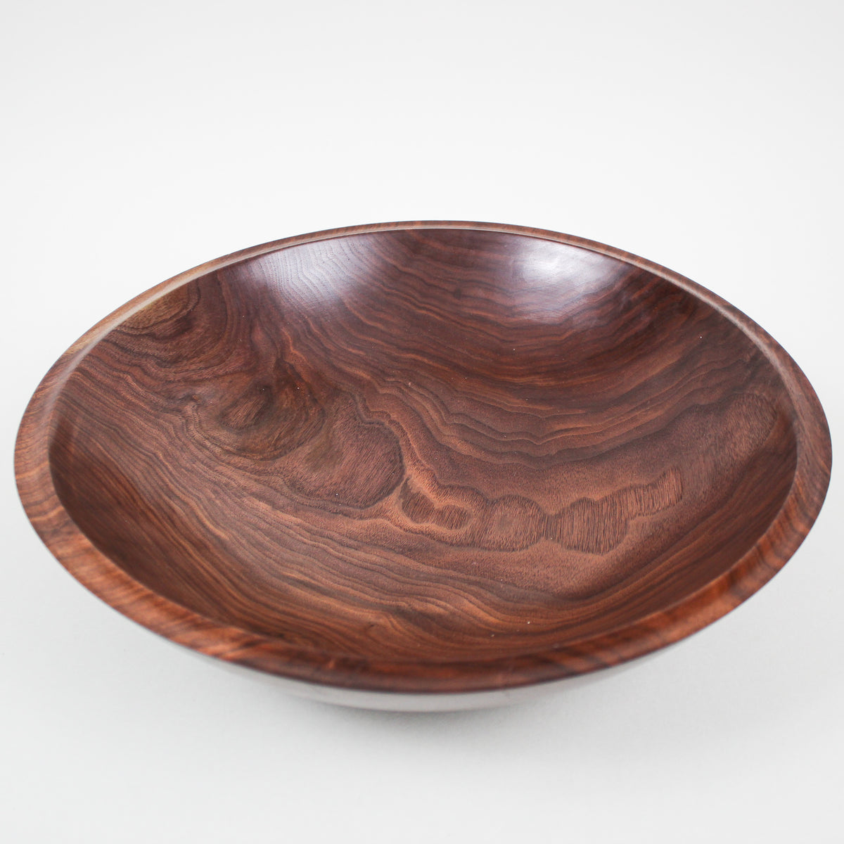 15" Walnut Bowl – Museum for Art in Wood